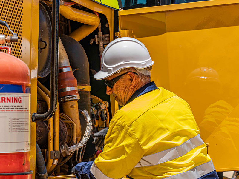 Onsite Maintenance Solutions & Fully Fitted Workshops | Axis Hire